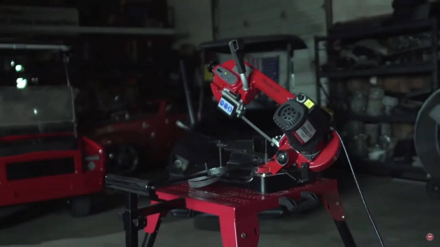 Friction Saws: How They Work and When to Use Them - SawbladeUniversity.com